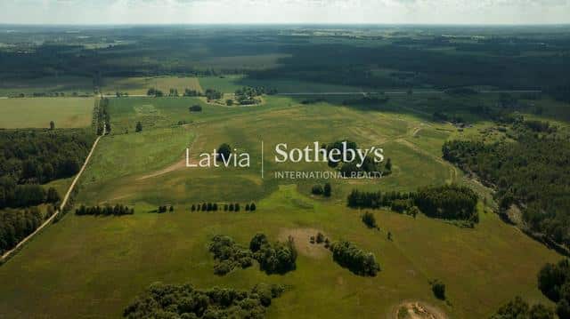 Laukaimniecības zeme Iecavas novadā